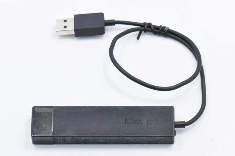 微软一代无线同屏器 无线显示适配器 WIN8 WIN10通用型无线投屏传屏器 Microsoft Wireless Display ...