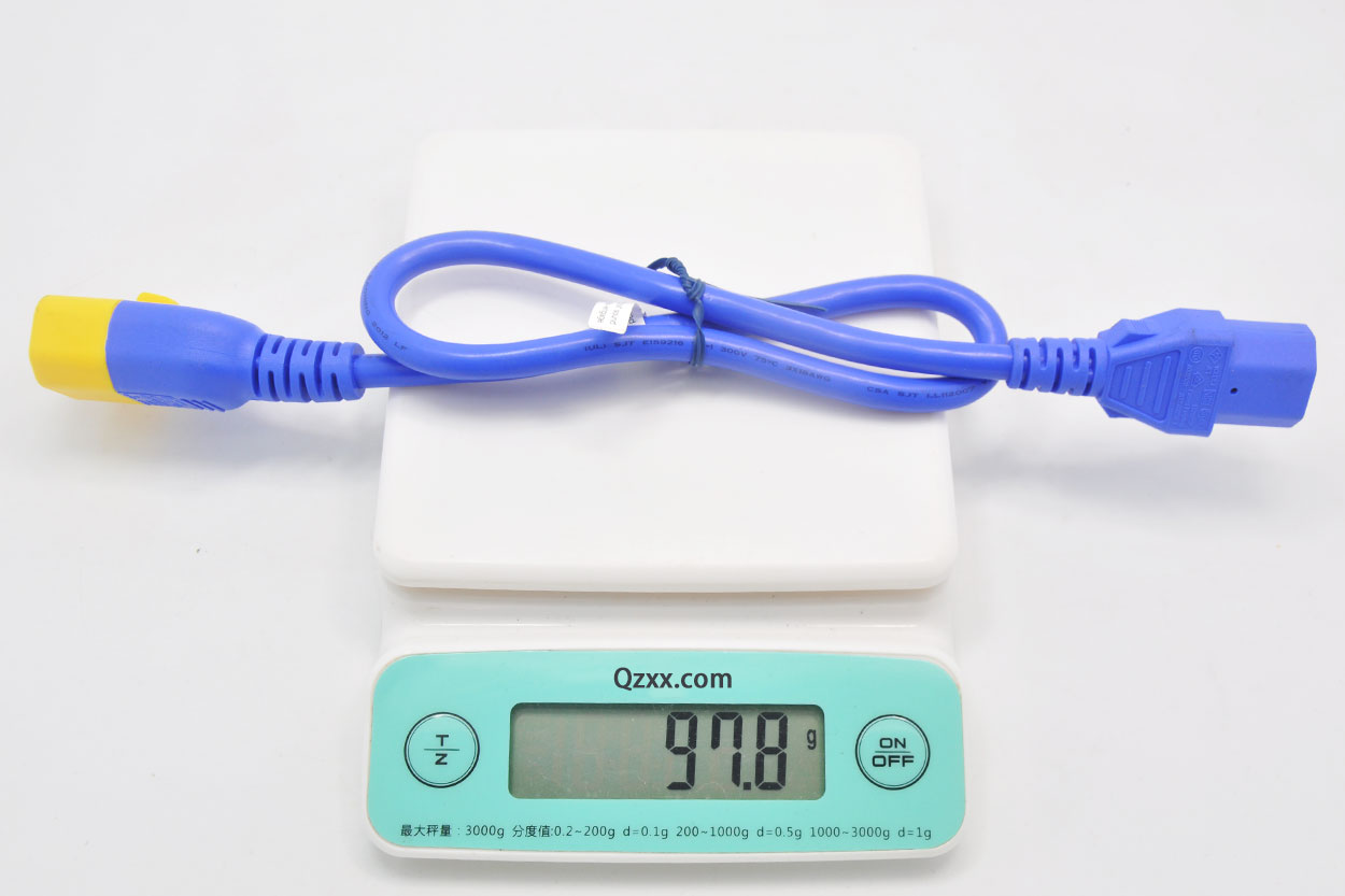 全新散装正品原装APC施耐德Schneider Electric AP8702SX590蓝色C13至C14电源线 联接线 0.6米长可锁定 ...