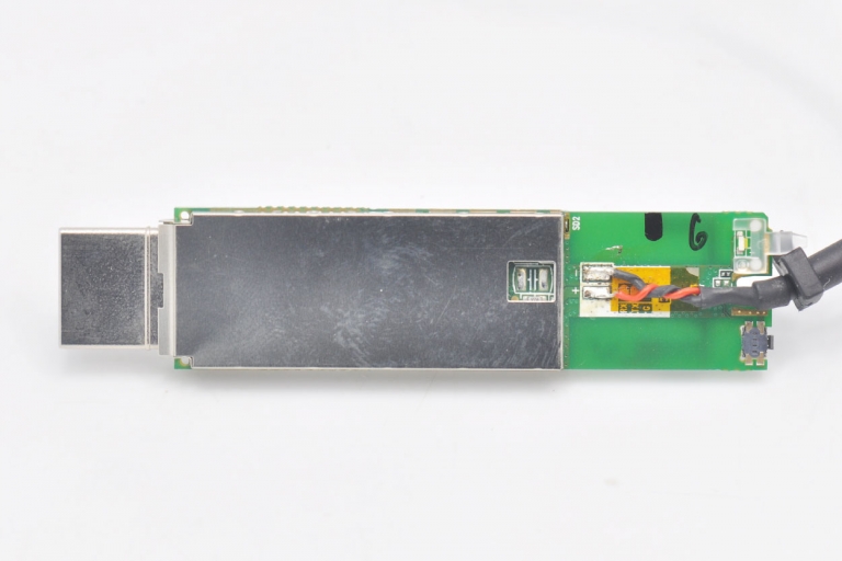 微软一代无线同屏器 无线显示适配器 WIN8 WIN10通用型无线投屏传屏器 Microsoft Wireless Display ...