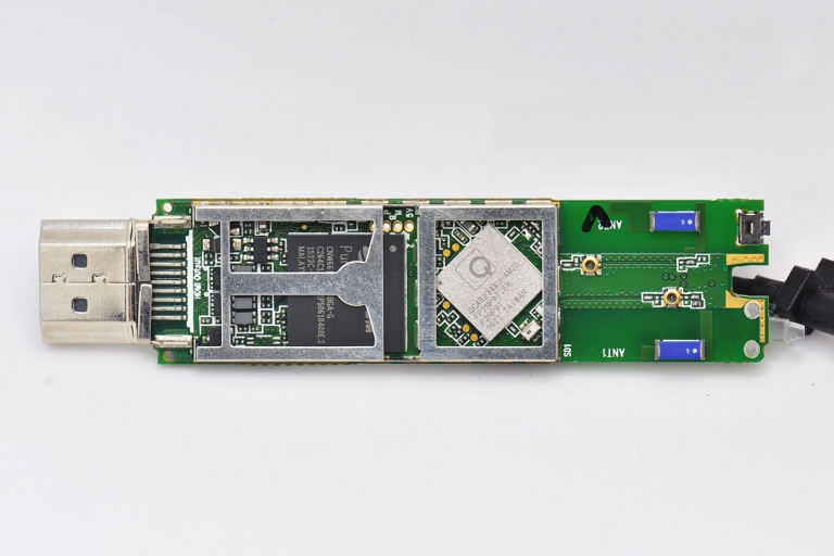 微软一代无线同屏器 无线显示适配器 WIN8 WIN10通用型无线投屏传屏器 Microsoft Wireless Display ...