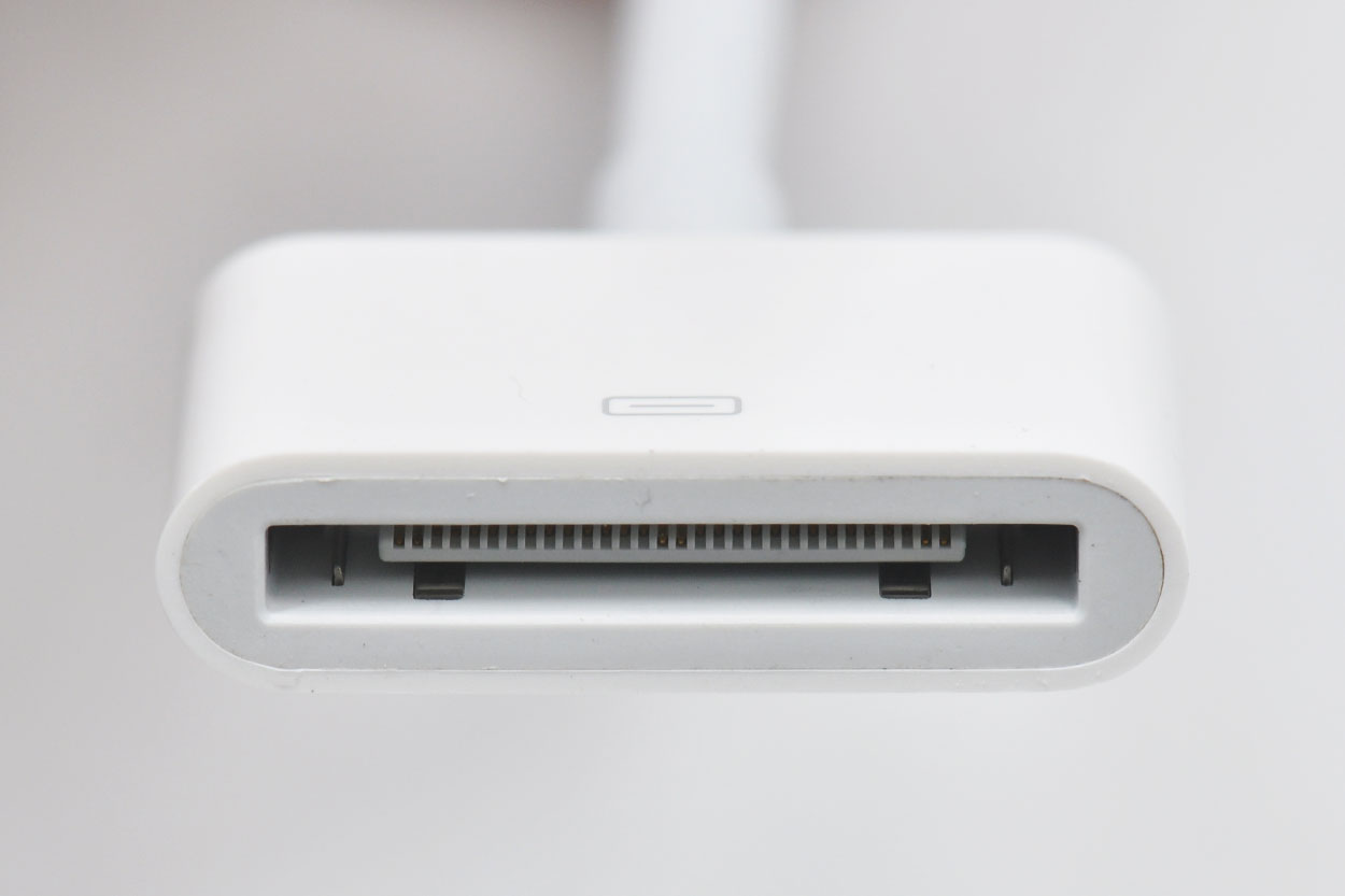 原装新iPhone转老iphone4接口Apple Lightning to 30-pin 转换器（0.2 米）闪电转30针 数据线 ...
