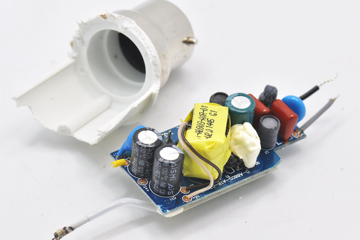 贝尔金 Belkin WeMo Smart LED Bulb 智能型灯泡 电灯 灯具LED Lighting Starter Set 智慧 ...