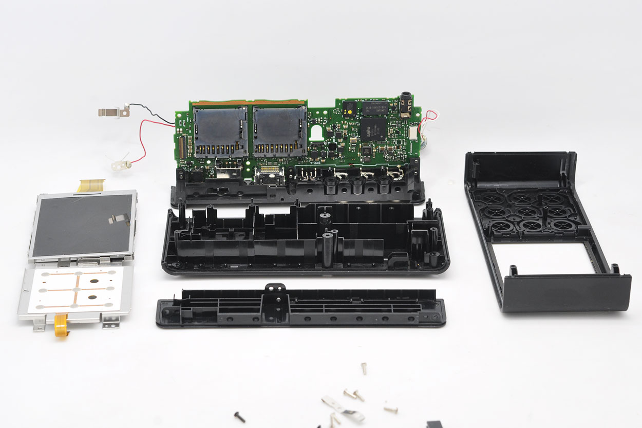 新到货 I-O DATA GV-VCBOX ANALOG 模拟视频老式DV磁带转数字视频SD卡 视频采集盒-青州小熊