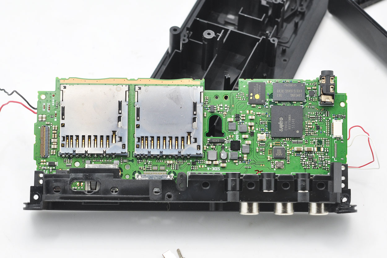 新到货 I-O DATA GV-VCBOX ANALOG 模拟视频老式DV磁带转数字视频SD卡 视频采集盒-青州小熊