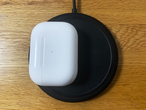 新到货原装Mophie Charge Stream Pad+ Qi 无线充电板10W 苹果认证7.5W充电支持 iPhone 11/11 ...