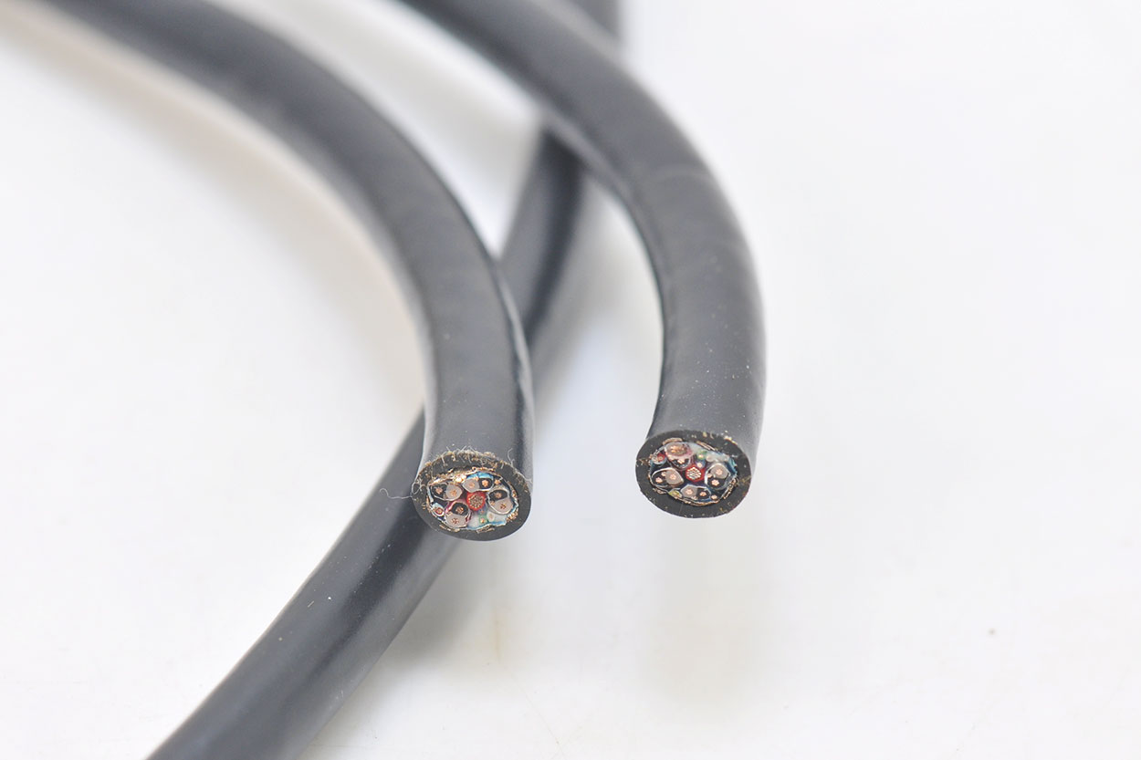 原装正品英特尔 INTEL SVT DCI DbC2/3 C TO C DFP TO UFP 1 米调试电缆 ITPDCIC2CD2U1M ...