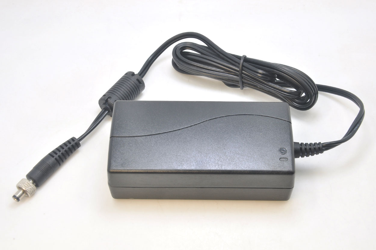 售完存档：原装正品舒尔SHURE PS60US in-line 15V4A电源兼容PS45US适用于UA844US UA844SWB宽带超高频 ...