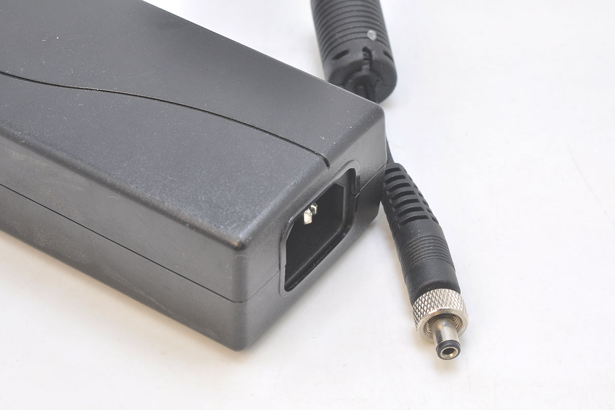 售完存档：原装正品舒尔SHURE PS60US in-line 15V4A电源兼容PS45US适用于UA844US UA844SWB宽带超高频 ...