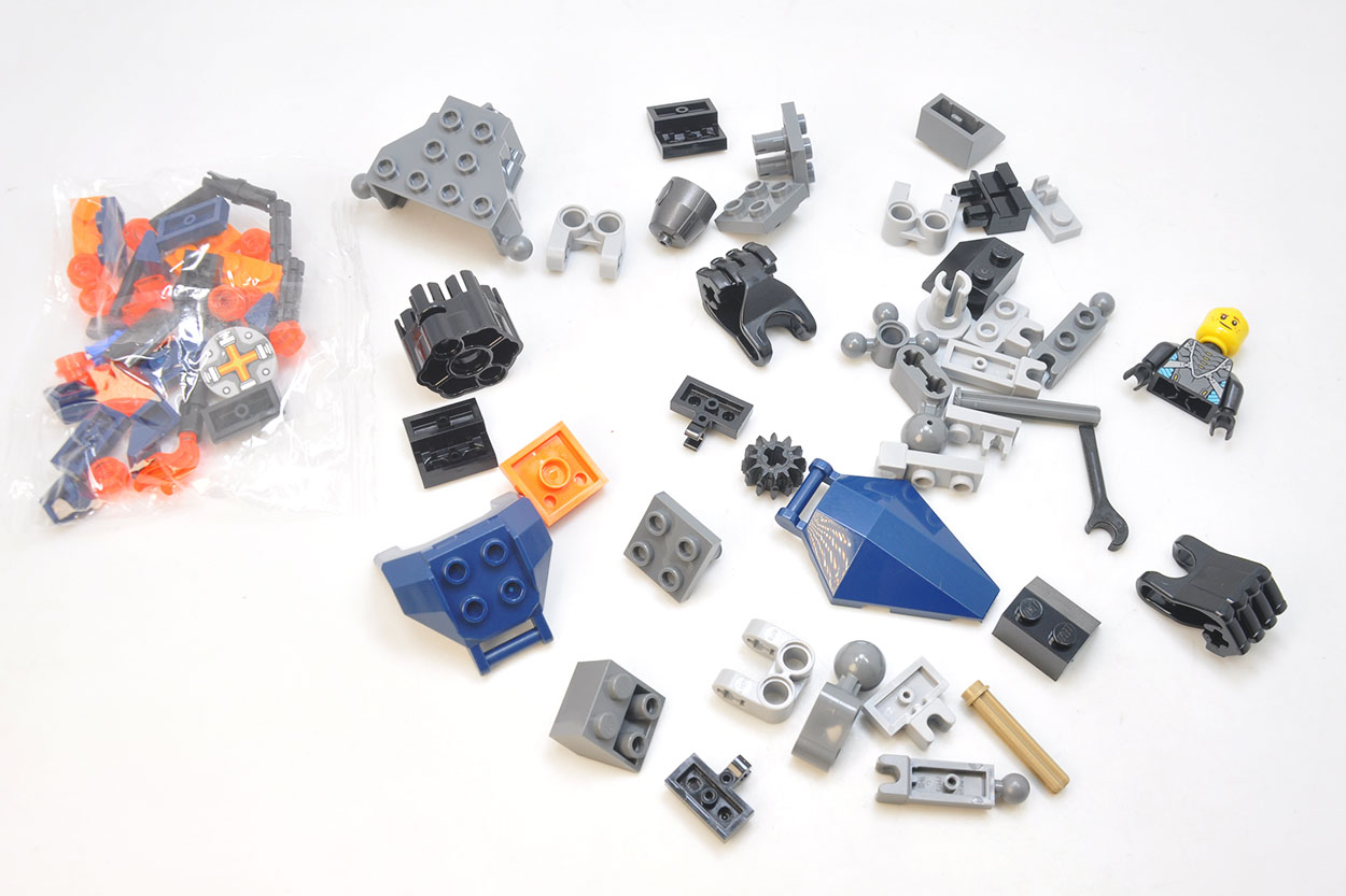 新到货正品LEGO乐高肉包11902女孩系列好朋友11908丽莎和旅游车11903幻影忍者11904气功传奇11913未来骑士团-青州小熊