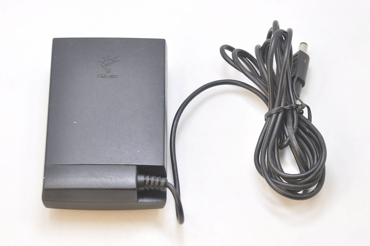 收藏品苹果牛顿PDA掌上电脑原装电源Apple Newton 9w Power Adapter H0165 MessagePad Power ...