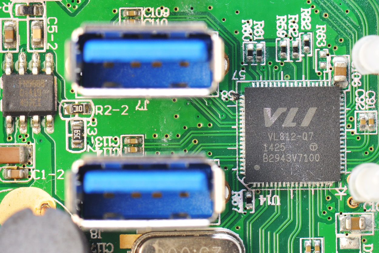二手ANKER铝制外壳13口 USB3.0 集线器 5V 2.1A智能充电端口 VIA VL812-Q7芯片组 AK-68ANHUB-B14A ...