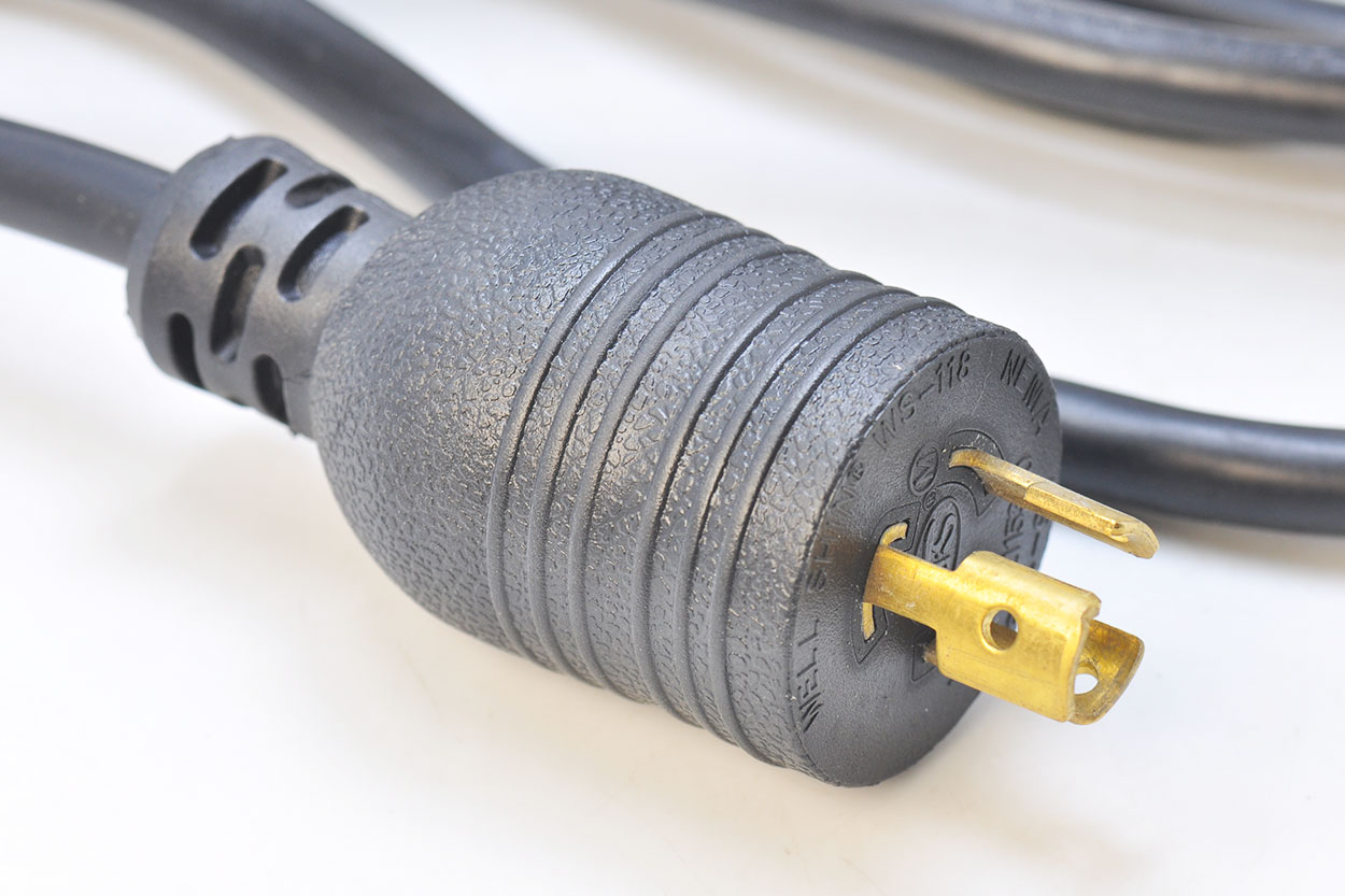 2米台湾Well Shin维熹US美国工业设备 发电机电源线带锁定 防脱落插头NEMA L5-15P 转C13品字电源线WS-118 ...