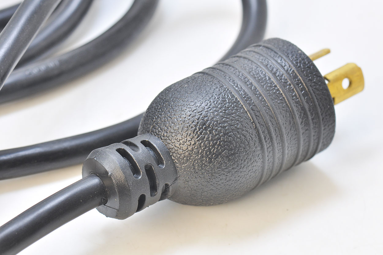 2米台湾Well Shin维熹US美国工业设备 发电机电源线带锁定 防脱落插头NEMA L5-15P 转C13品字电源线WS-118 ...