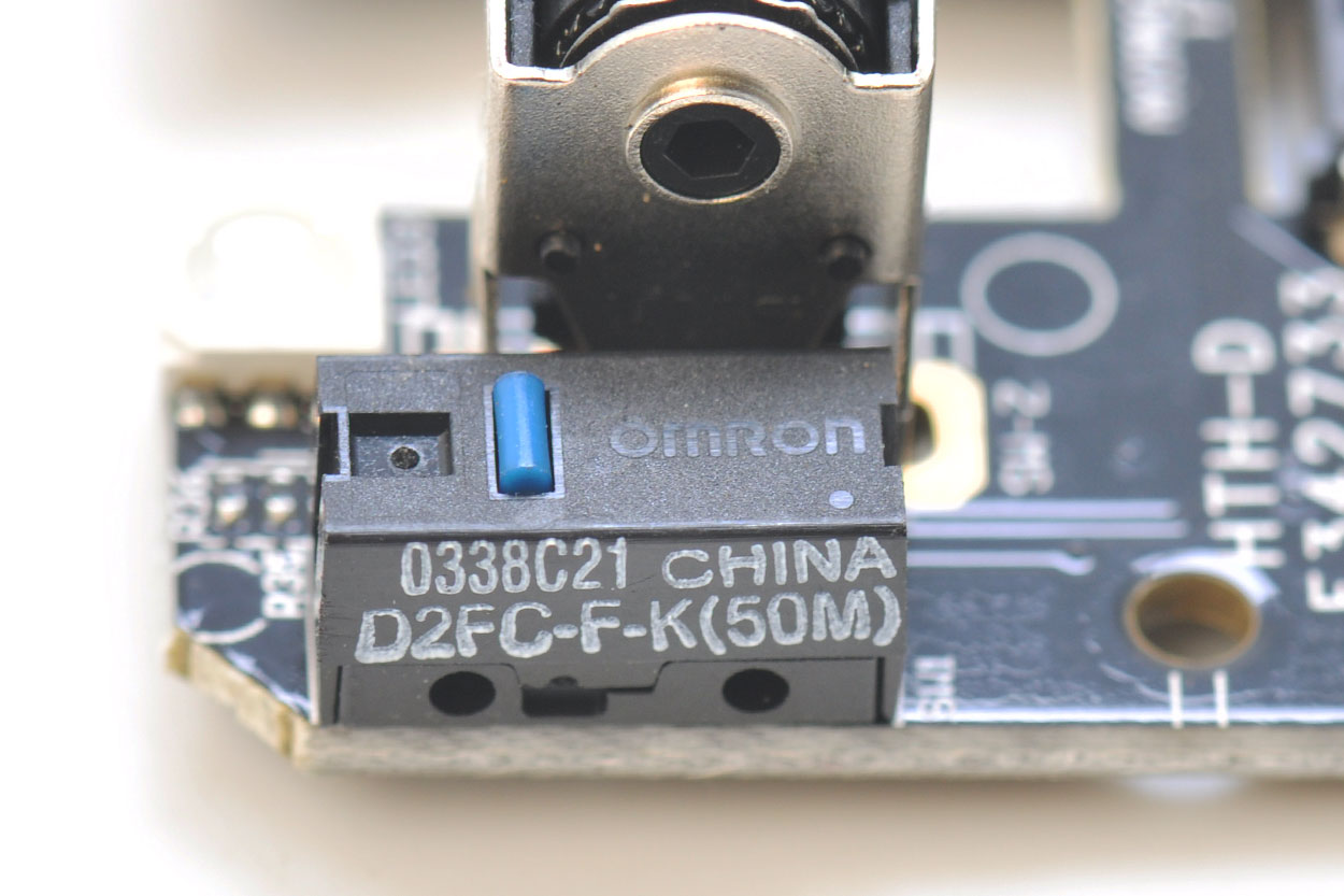 新到货原装正品惠普HP暗影精灵OMEN 600 1KF75AA游戏办公鼠标 人体工学Mouse PWM3360 欧姆龙蓝点微动-青州小熊