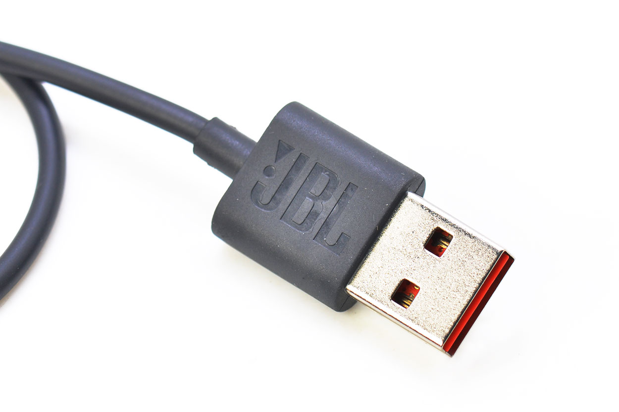 新到货33厘米黑色原装正品JBL TYPE-C USB-C充电线适用charge4 pulse4 flip5 Clip4等新款JBL音箱-青州小熊