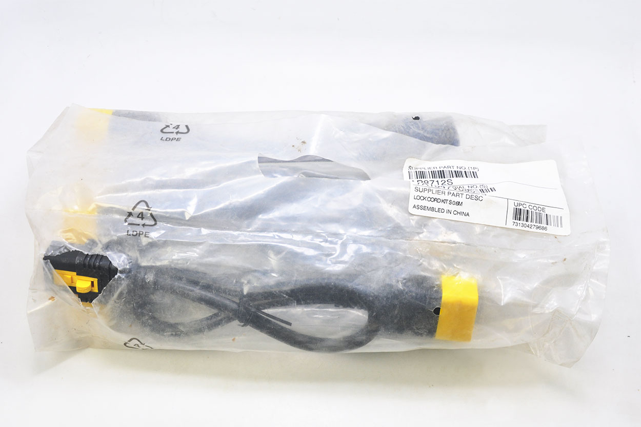 新到货散装施耐德 APC电源线 可锁定型 C19至C20 0.6米长机柜线 AP8712S 14AWG Cable de ...