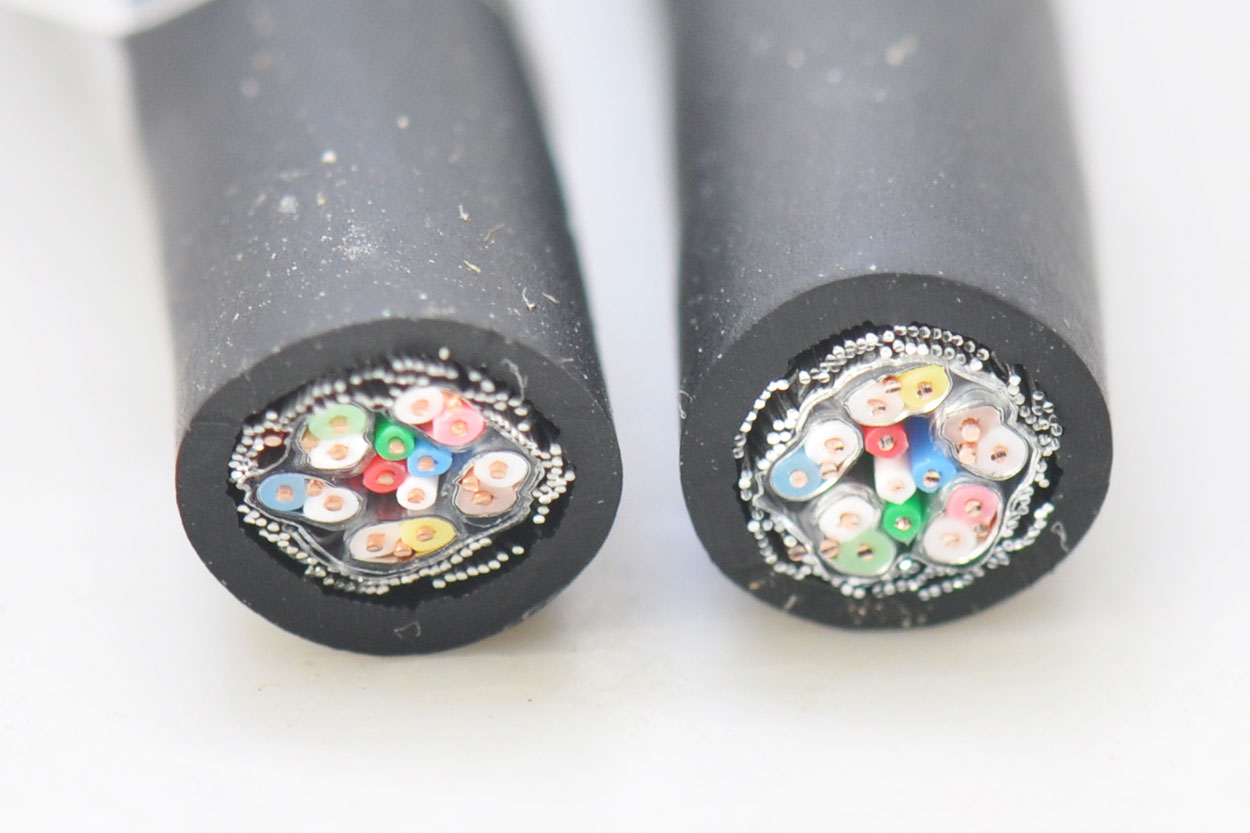 新到货原装15厘米长Yandex TV HDMI 2.1 4K120Hz 3840*2160 3D 48Gbps HDTV 电视果 电视棒子 ...