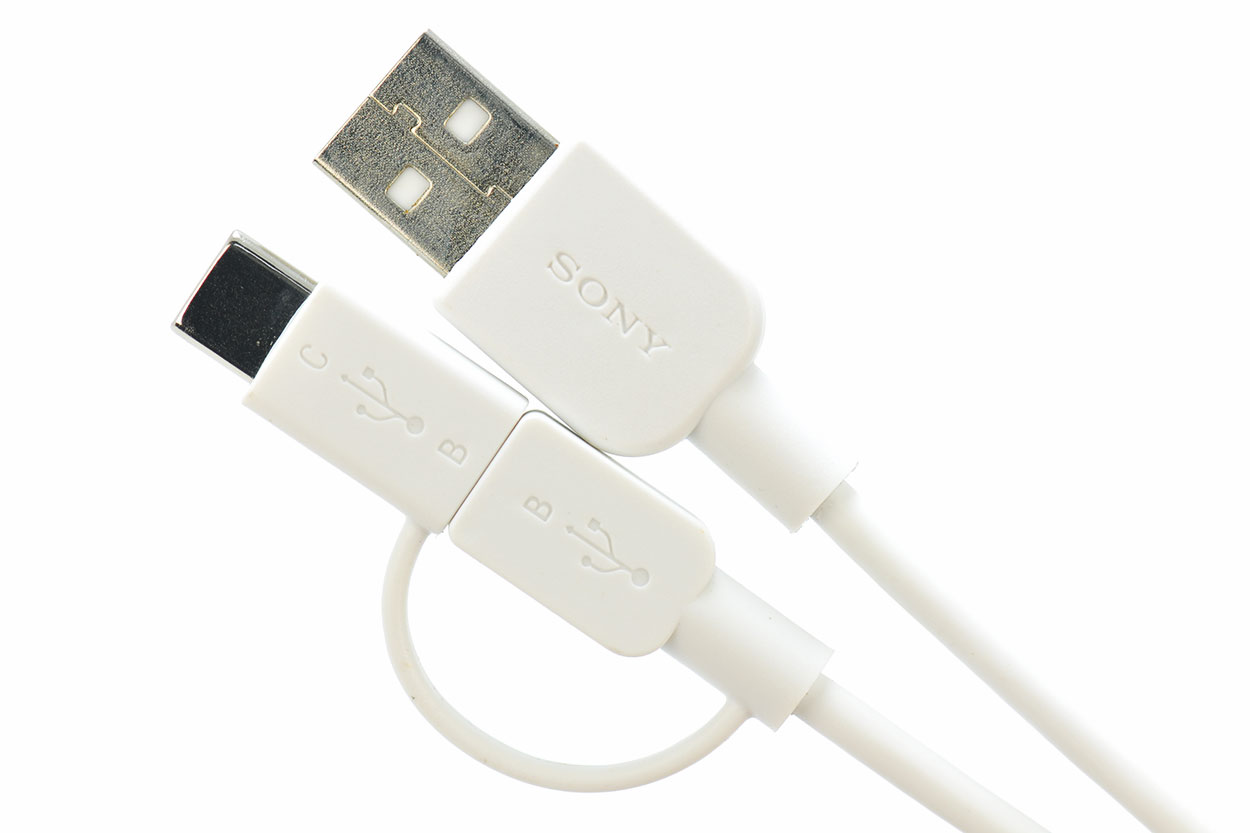 新到货白色1.5 米长原装索尼SONY二合一USB2.0 TO Micro USB转 USB-C Type-C 通用安卓数据线快充充电线USB ...