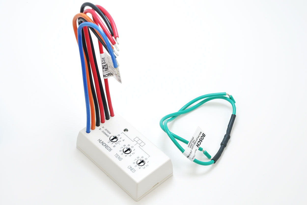 新到货全新原装博世BOSCH D7044M MULTIPLEX MINI SINGLE INPUT MODULE (RISCN1) 单输入模块 ...