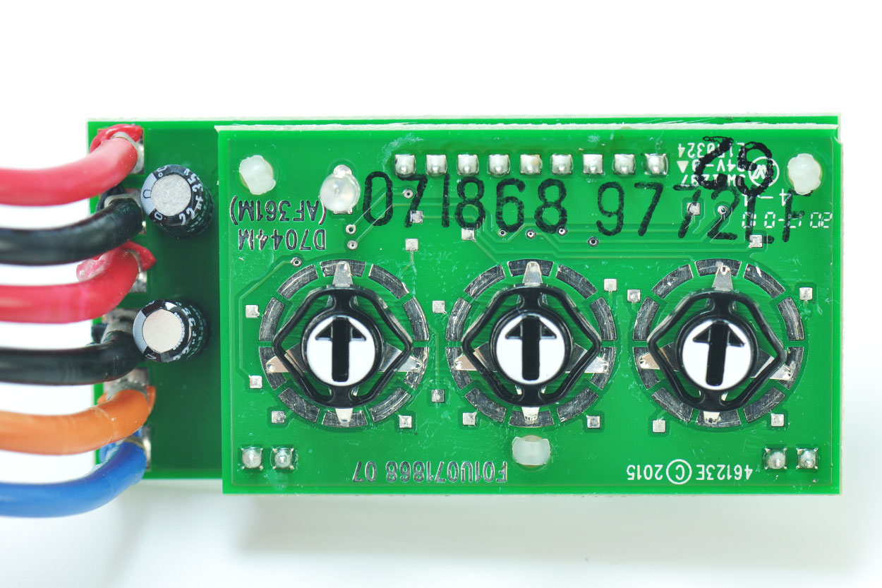 全新原装博世BOSCH D7044M MULTIPLEX MINI SINGLE INPUT MODULE (RISCN1) 单输入模块-青州小熊