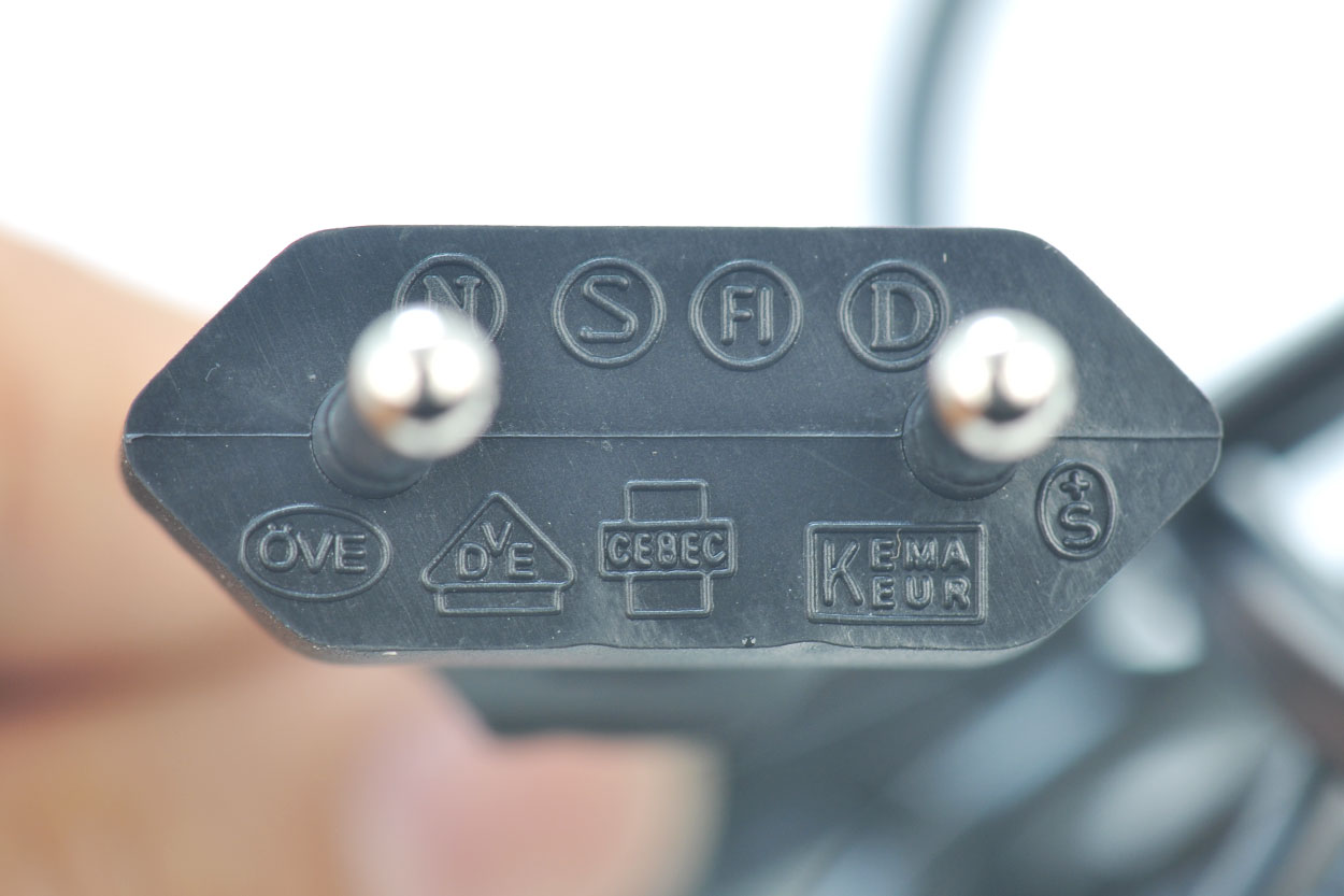 新到货1.8米欧标EU两园插转两孔8字笔记本电源线Cheng HO CH-203 CH-204 Power Cord Cable-青州小熊