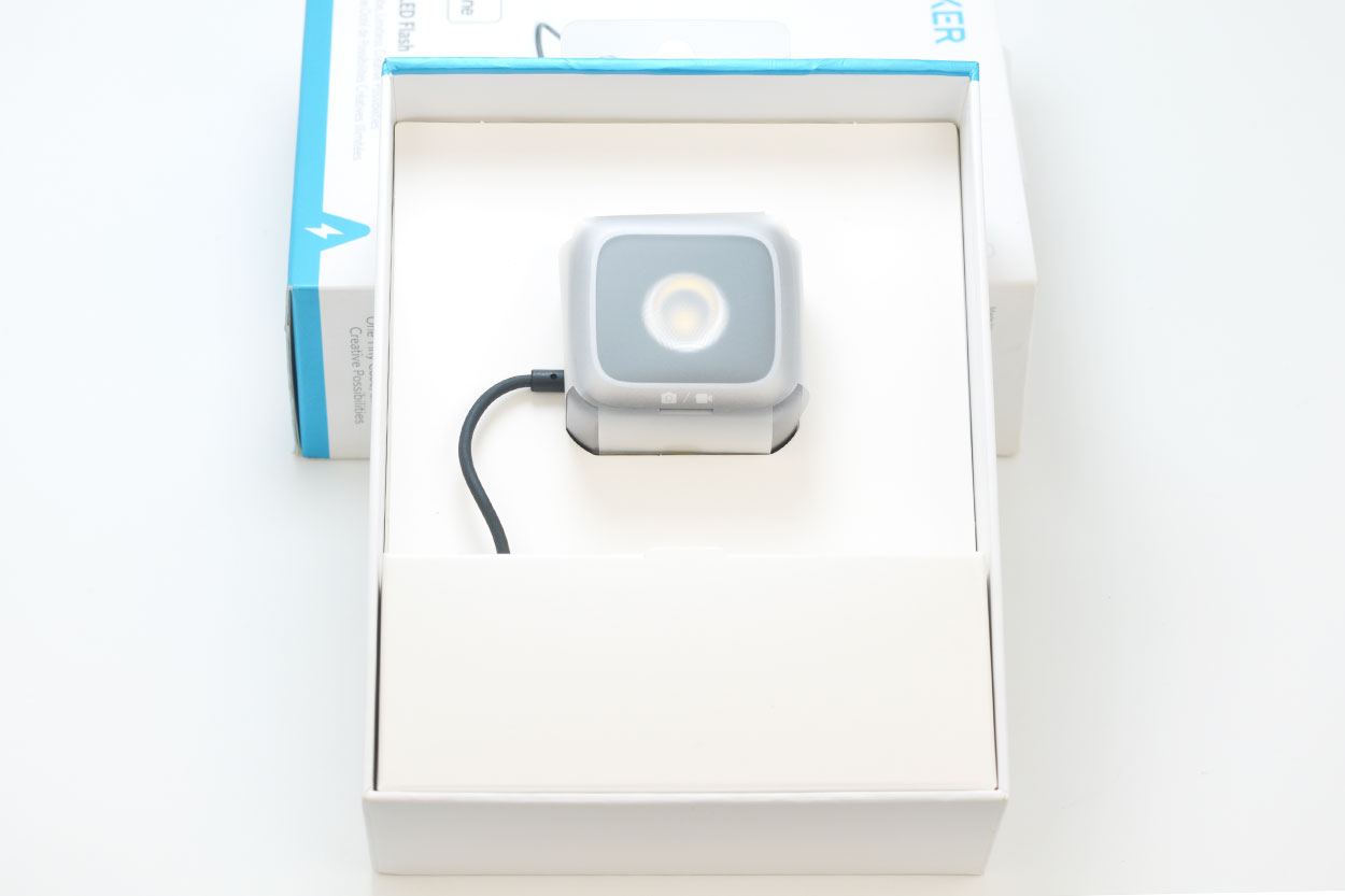 原装正品安克Anker iPhone LED闪光灯直播补光灯A7330 MFI认证 内置Lightning线材 适用于iPhone11 12 ...