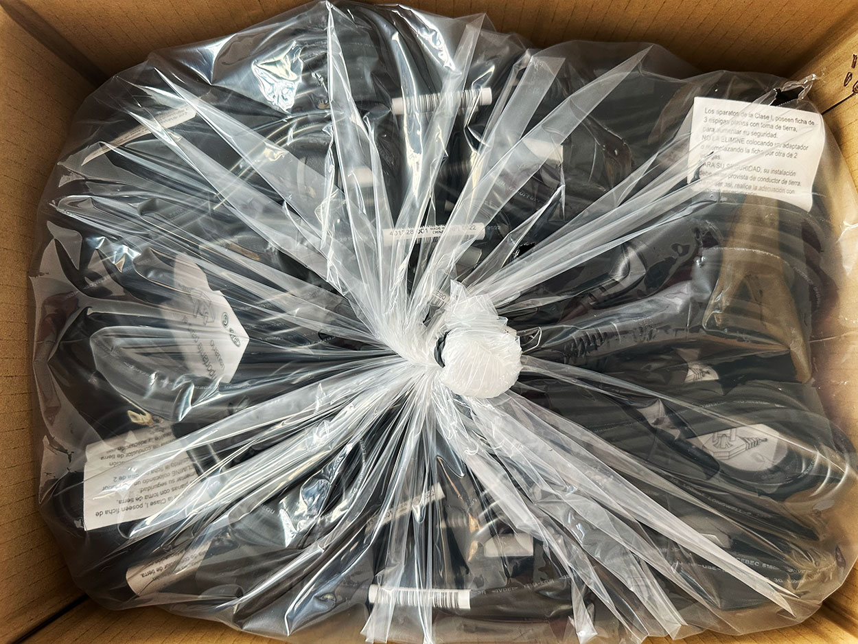 2.5米长原装HP惠普 C13 AC LINE 3 10A250V 2.5M 401328-001电源线国标服务器电源线三插品字三孔1.0铜芯 ...