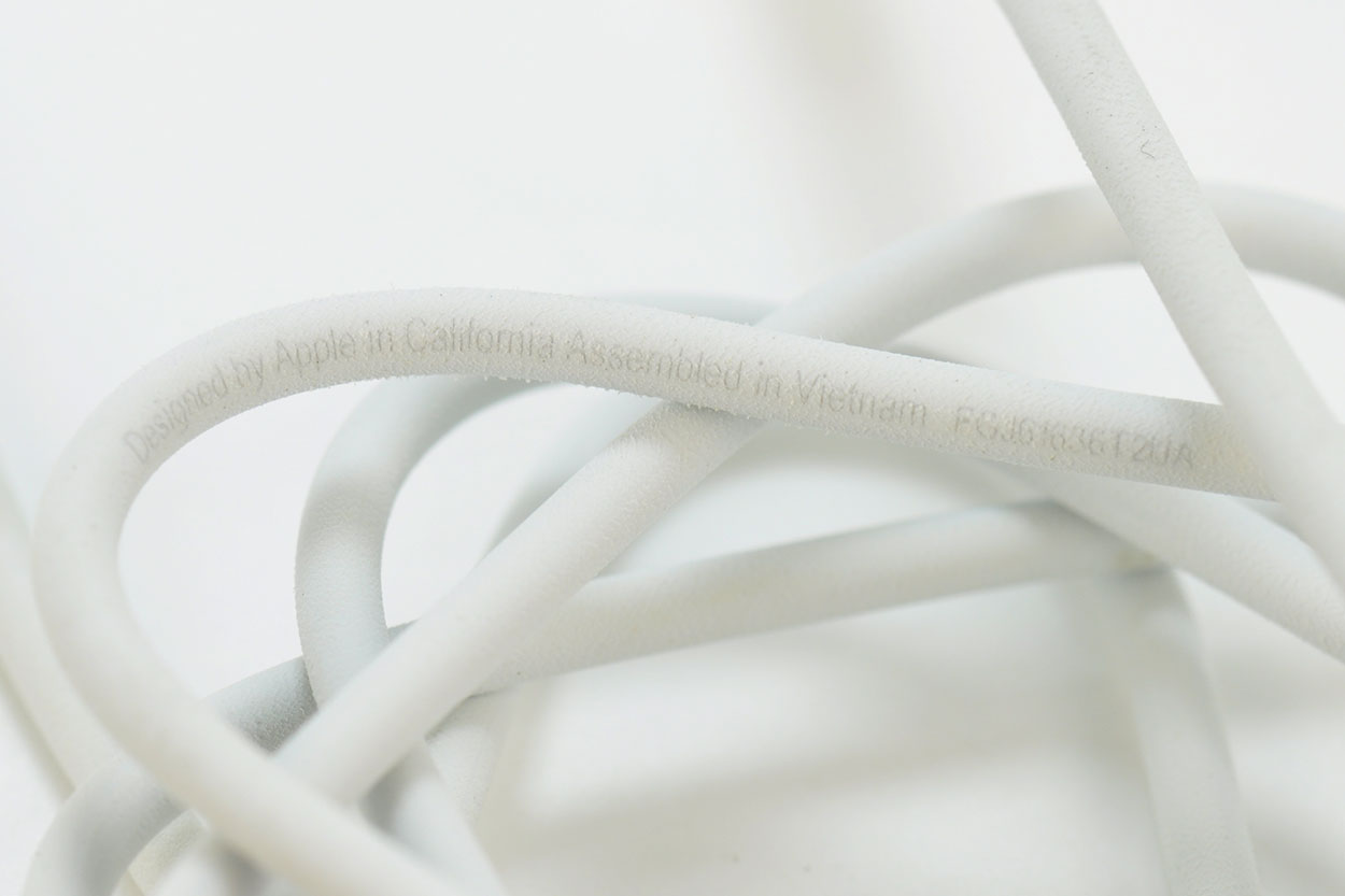 新到货一米长原装正品苹果iPhone手机原装数据线闪电Lightning 至 USB 连接线 CarPlay可用 闪电转 USB 连接线-青州小熊