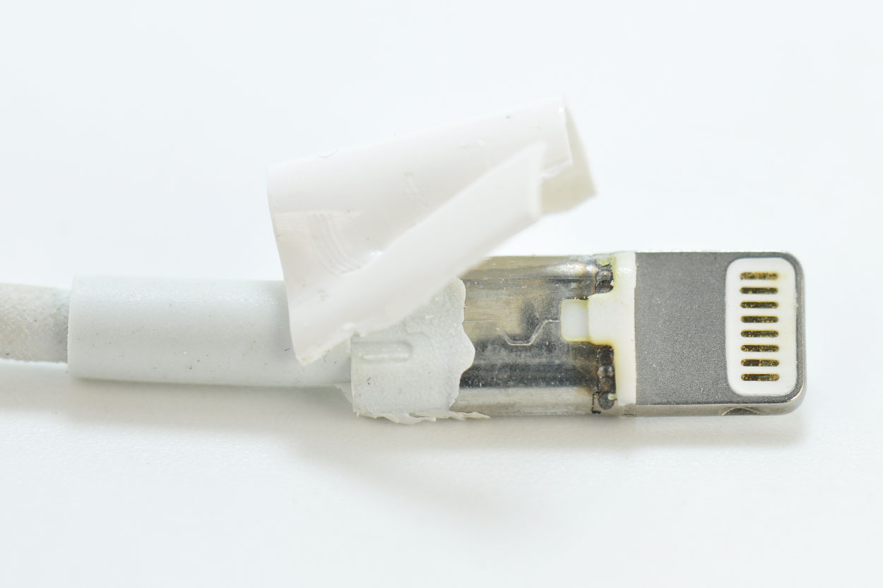 新到货一米长原装正品苹果iPhone手机原装数据线闪电Lightning 至 USB 连接线 CarPlay可用 闪电转 USB 连接线-青州小熊