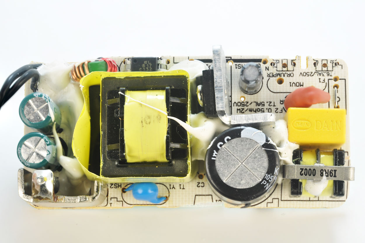 新到货全新原装快思聪Crestron PW-2407WU 2045865 24V0.75A 18W 5.5MM 2.1MM DC接口电源适配器 ...