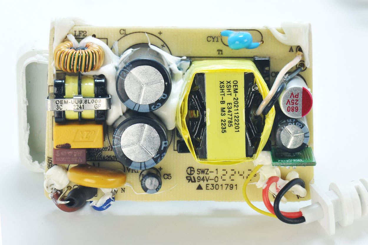 白色亚元AtechOEM 36W USB-C口 PD3.0协议 PPS协议24.7W 5V9V12V 3A ADS036G-W 120300 ...