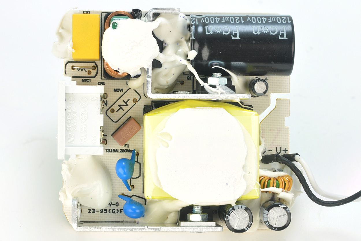 新到货原装正品新款Ulike蓝宝石冰点激光脱毛仪Air3 24V2.8A 67.2W电源适配器配件A614-240280W-M2 ...