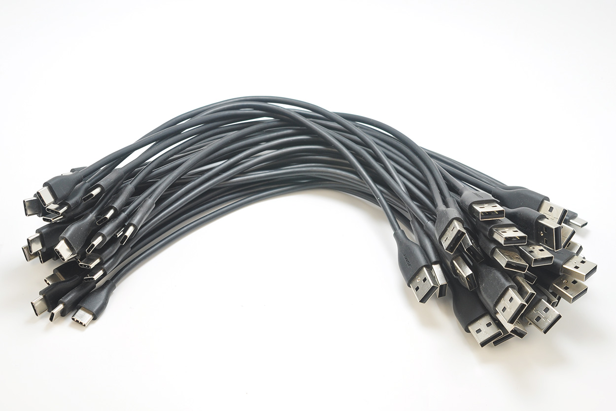 新到货原装正品黑色30厘米Bose耳机耳塞USB-A转USB-C 826383-0301 USB C CHARGING CABLE FOR ...