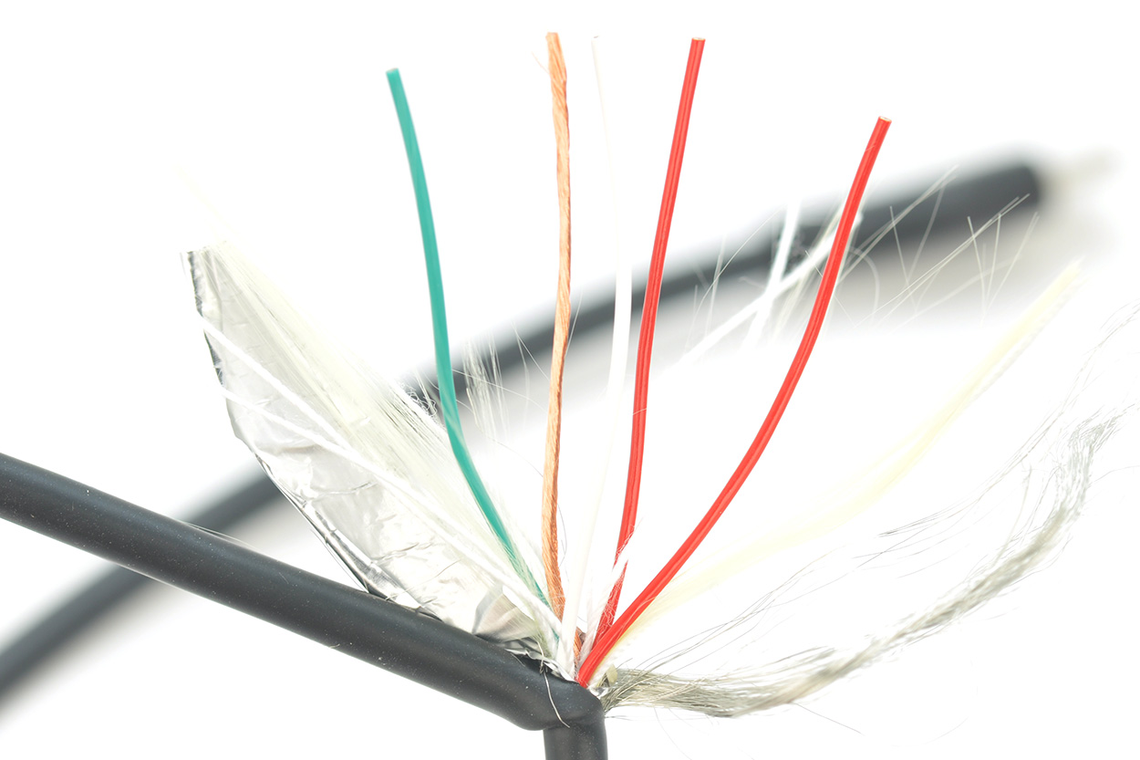 新到货原装正品黑色30厘米Bose耳机耳塞USB-A转USB-C 826383-0301 USB C CHARGING CABLE FOR ...