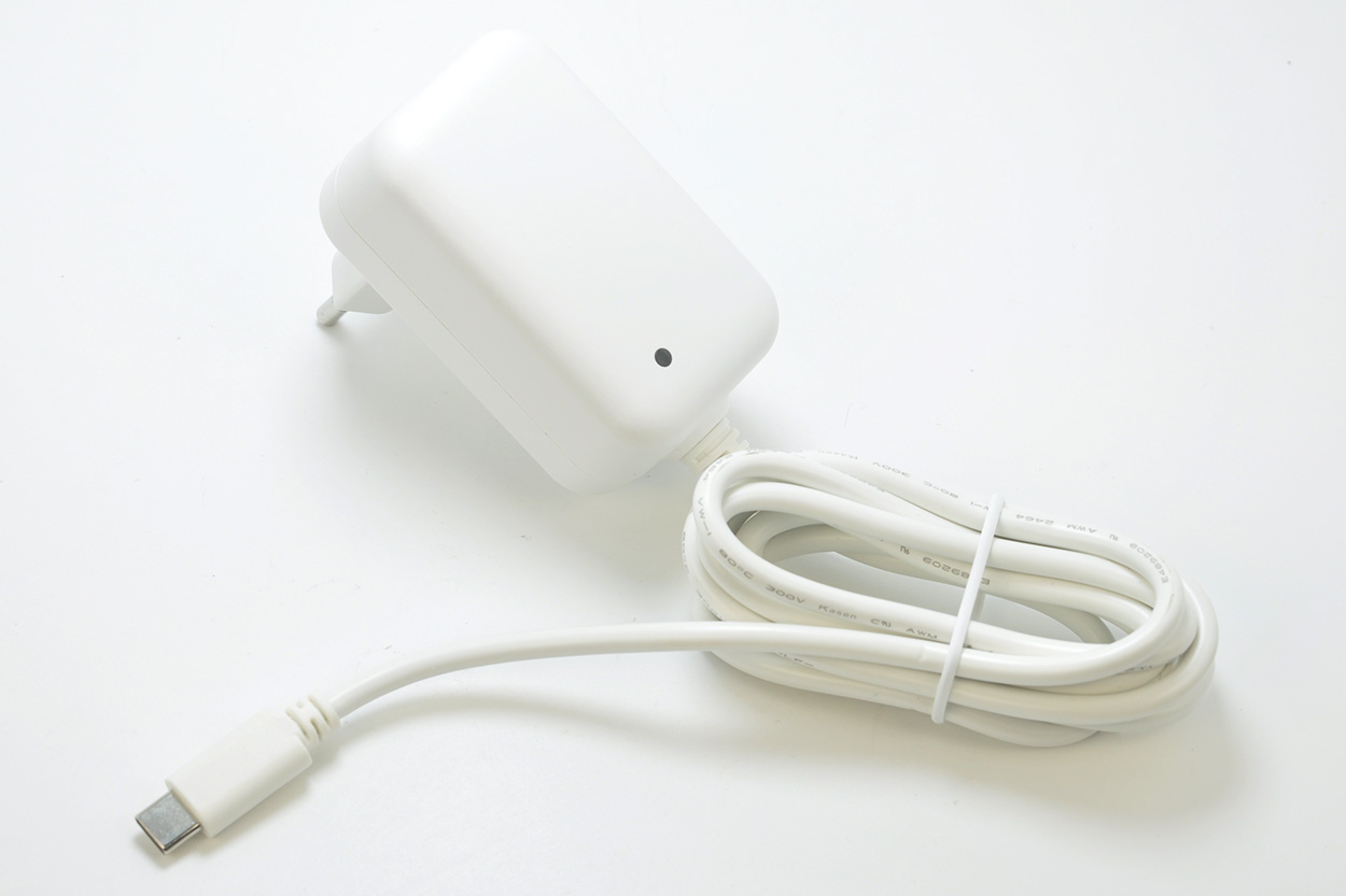 全新原装欧规二园插Freebox Répéteur POP WIFI中续器5V3A 15瓦PD协议电源MOSO-P30-H3000R050 ...