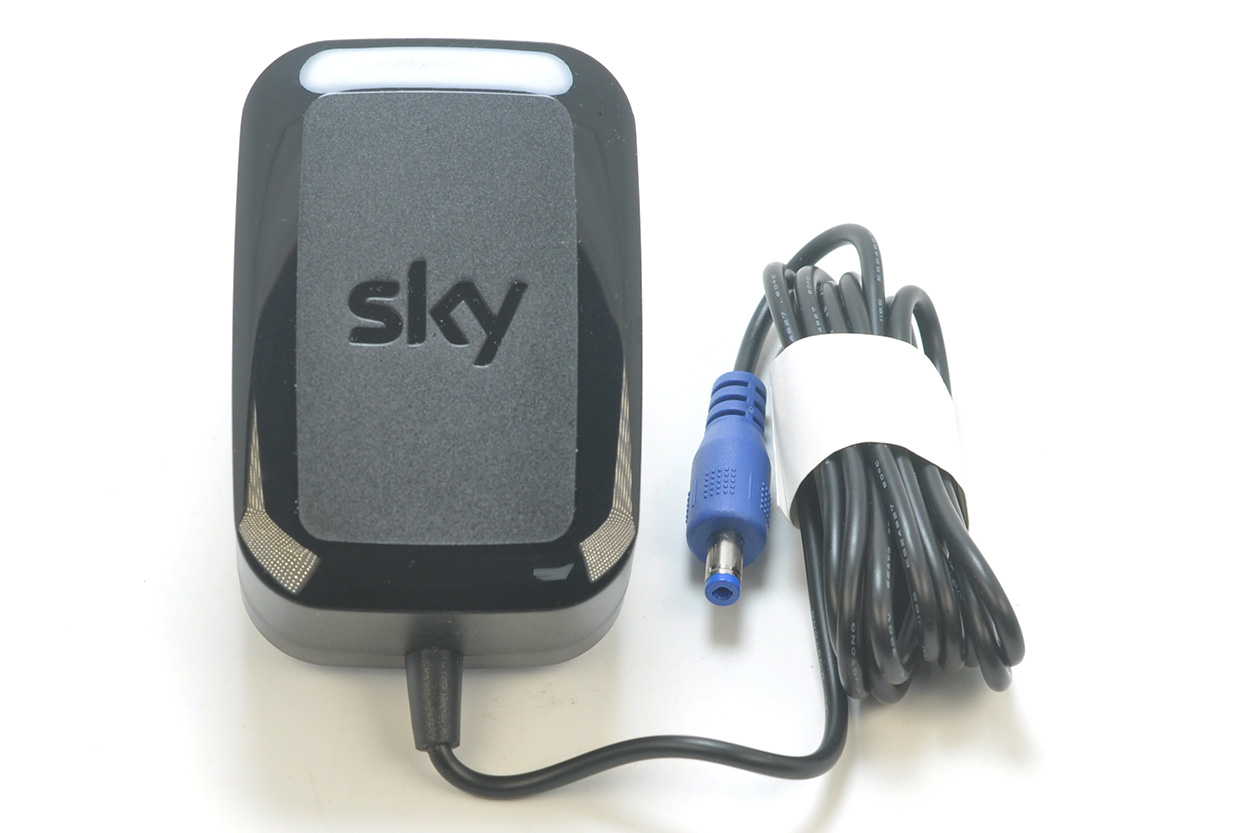 新到货全新原装英标港标大三插Sky Intertek SP210UK-K Power Supply Adapter Black 12V 1 ...