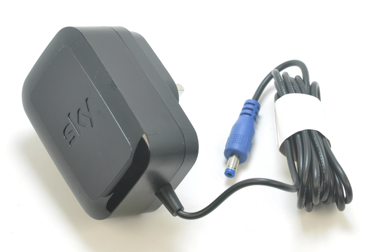 全新原装英标港标大三插Sky Intertek SP210UK-K Power Supply Adapter Black 12V 1.42A ...